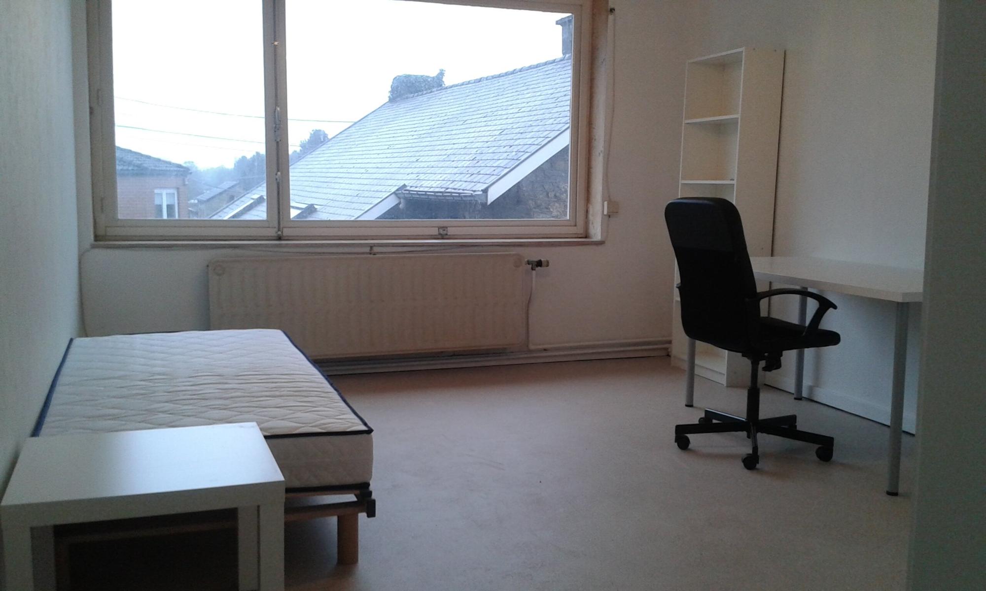 Kot 17 m² Rue de Tilff à Seraing