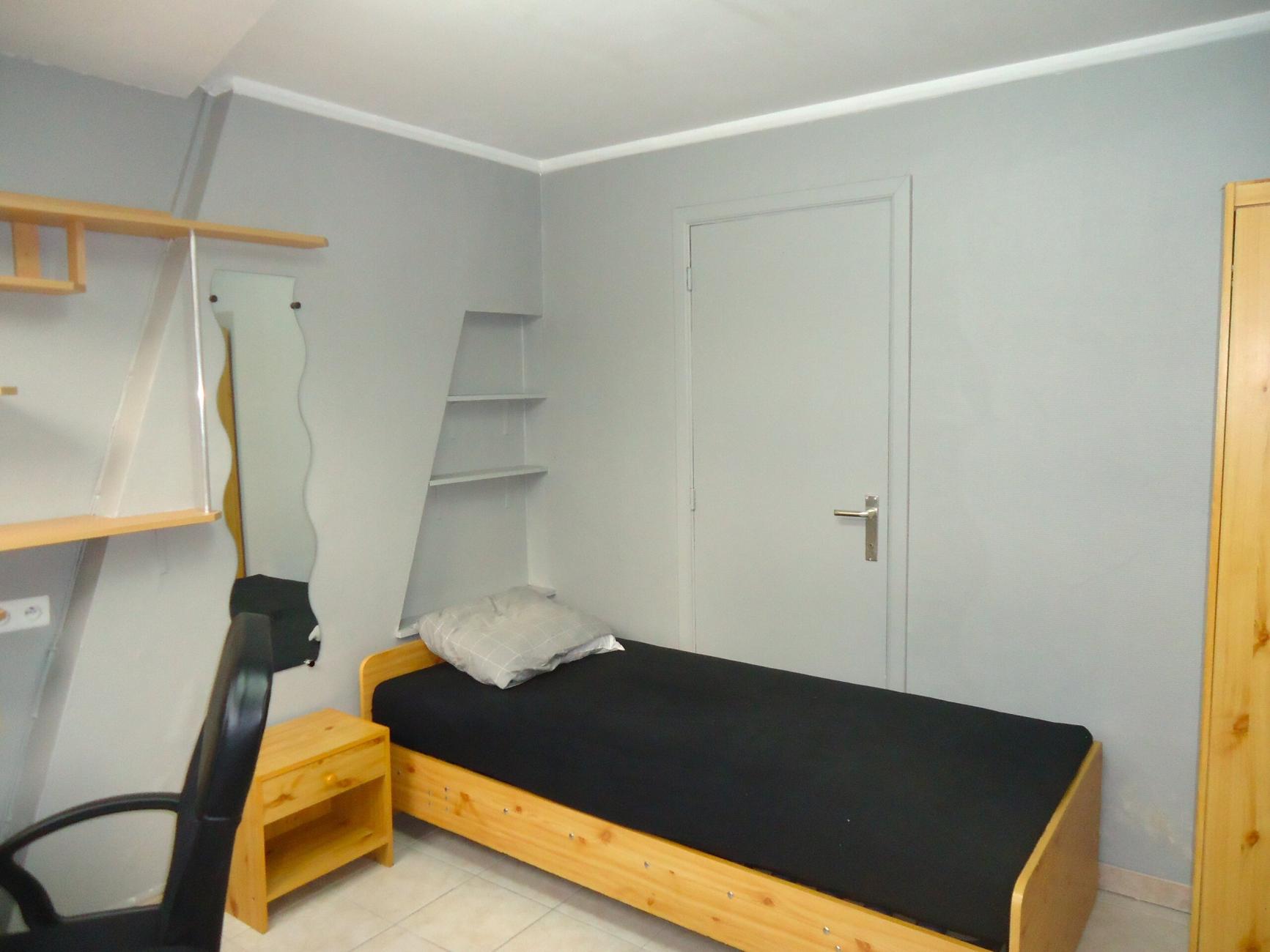 Kot 17 m² Rue de Fragnée à Liège
