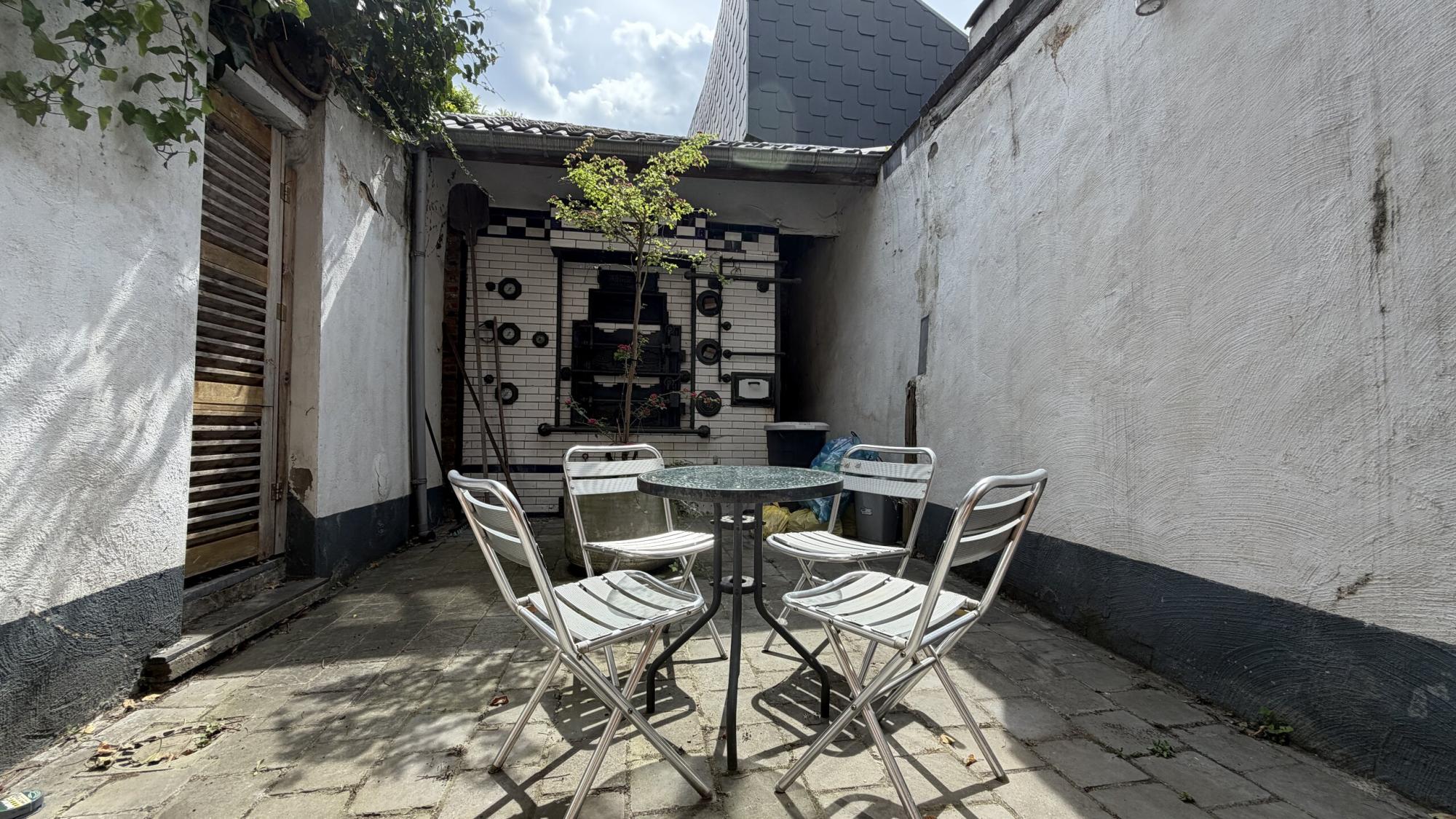Kot 150 m² Rue Saint Léonard à Liège