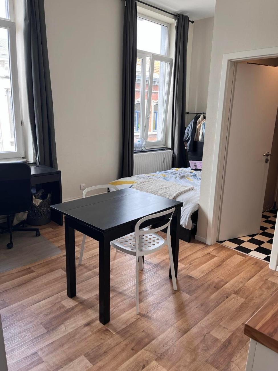 Studio 25 m² sohet à Liège